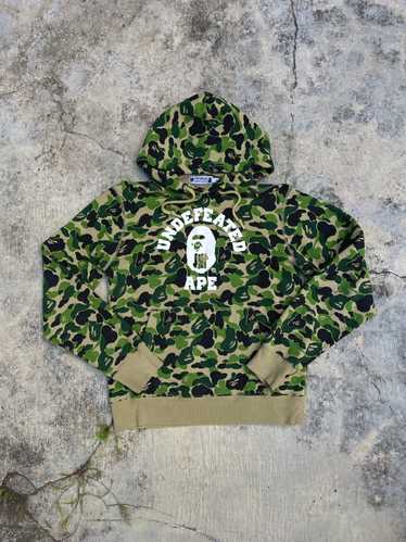 Bape x undefeated hoodie - Gem Bape x undefeated hoodie - Gem