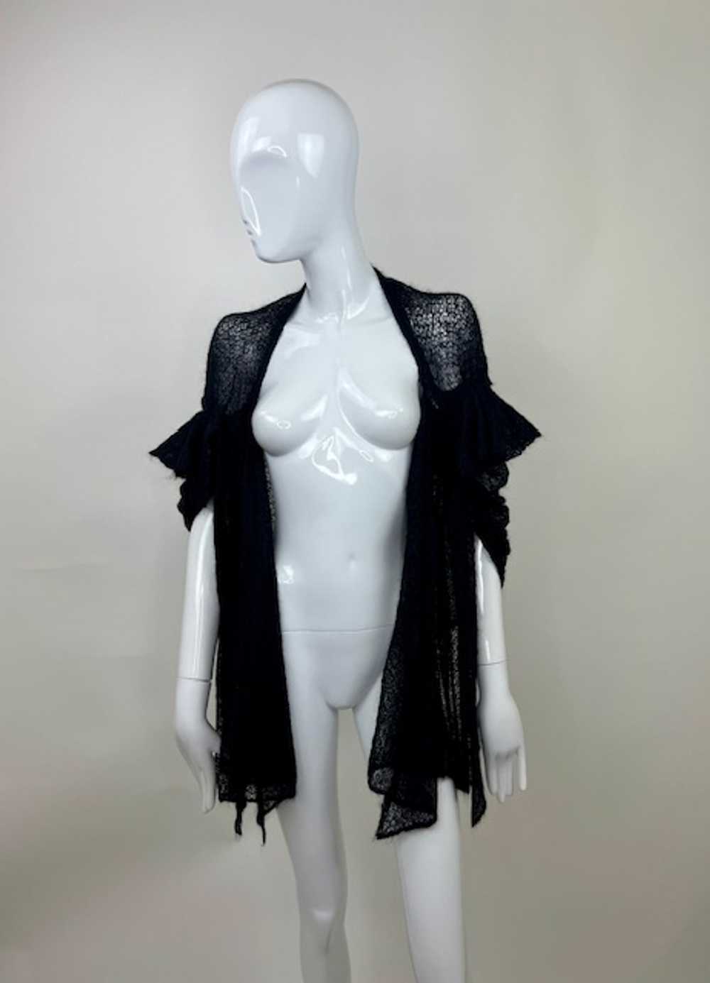 Maison Martin Margiela AW 2004 Knitted Shrug Shawl - Gem Maison Martin Margiela AW 2004 Knitted Shrug Shawl - Gem