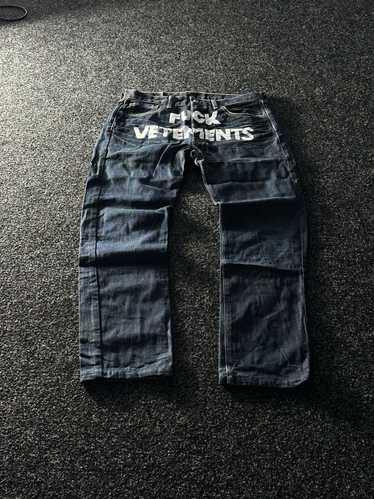 Vetements x levis denim - Gem Vetements x levis denim - Gem