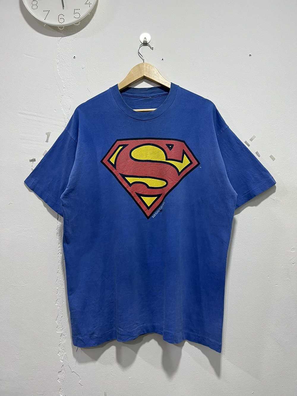 DC Comics × Vintage Vintage 1995’ OG Superman Logo Ts… - Gem