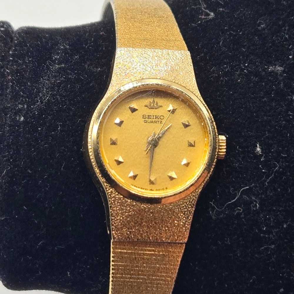 Vintage Seiko Japan Women's Watch - Gem
