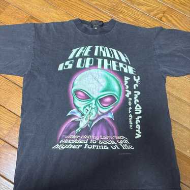 Vintage 90s alien t - Gem Vintage 90s alien t - Gem