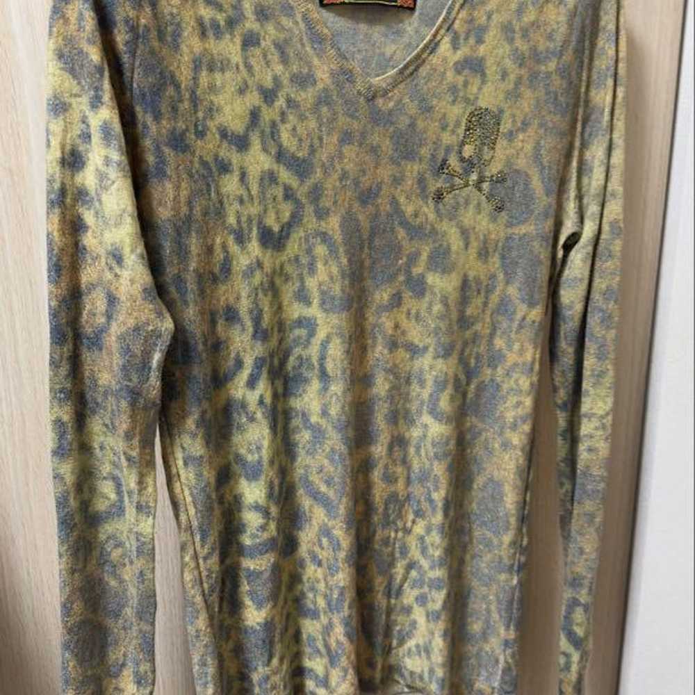 Hyde-inspired Roen leopard print cut-and-sew knit. - Gem