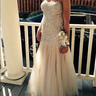Mermaid Styled Prom Dress - Gem