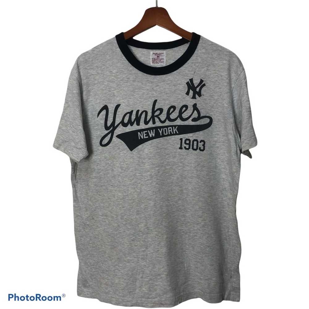 MLB × Uniqlo 2007 Uniqlo x Mlb New York Yankees Tee - Gem