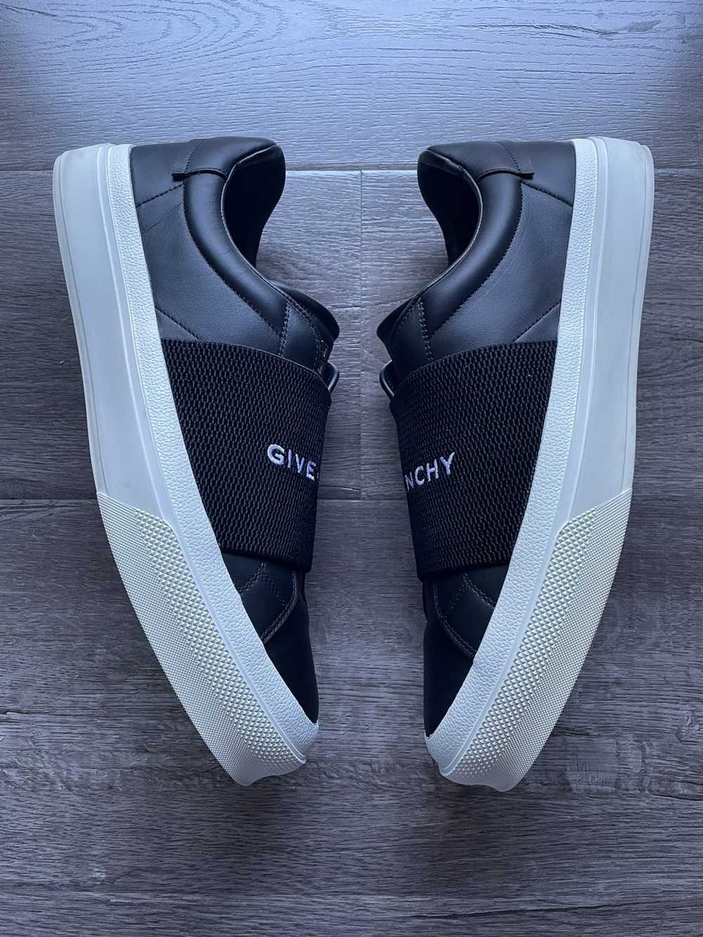 Givenchy Givenchy City Sport Strap Logo Sneakers - Gem