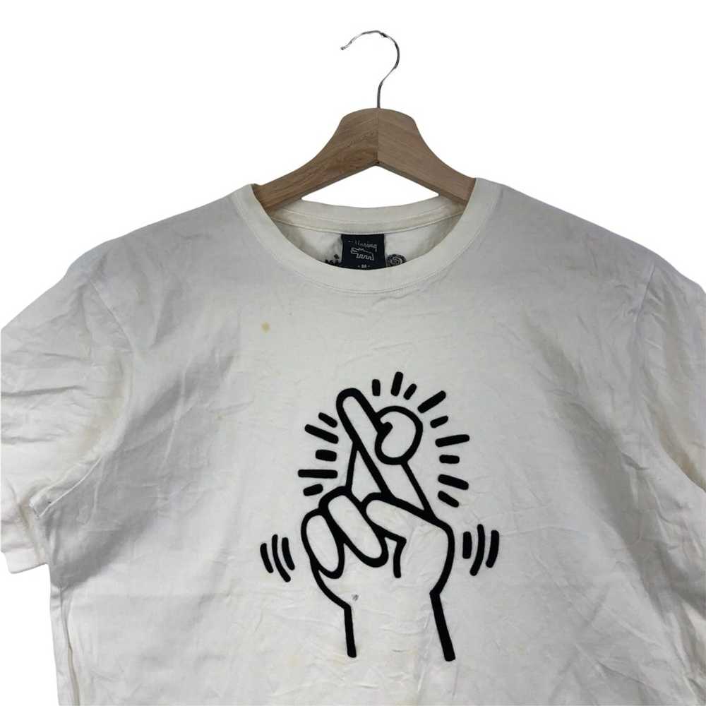 Keith Haring KEITH HARING UNIQLO Pop Art Finger Cross… - Gem