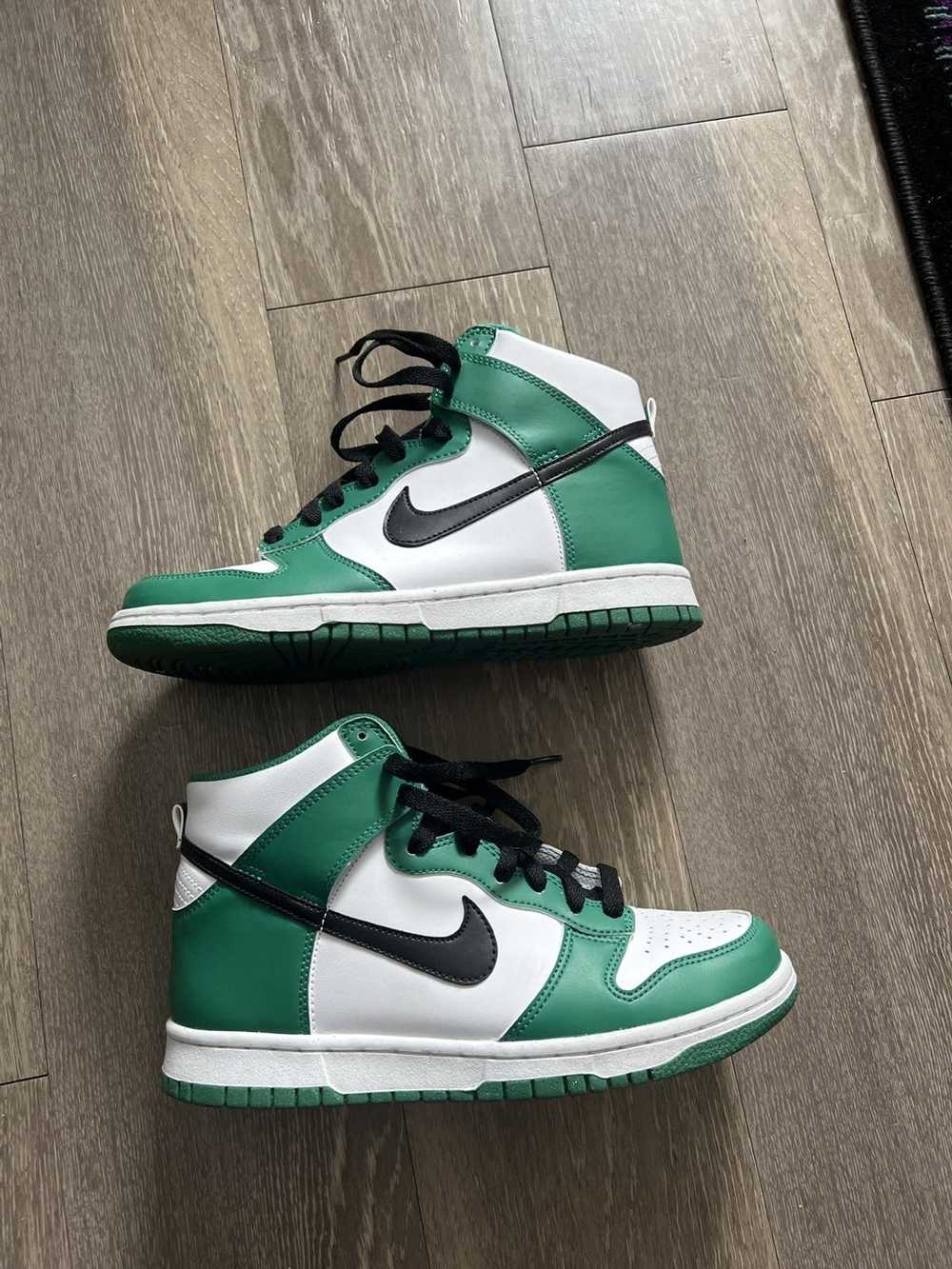 Nike High Top Nike Sb Dunks Gem